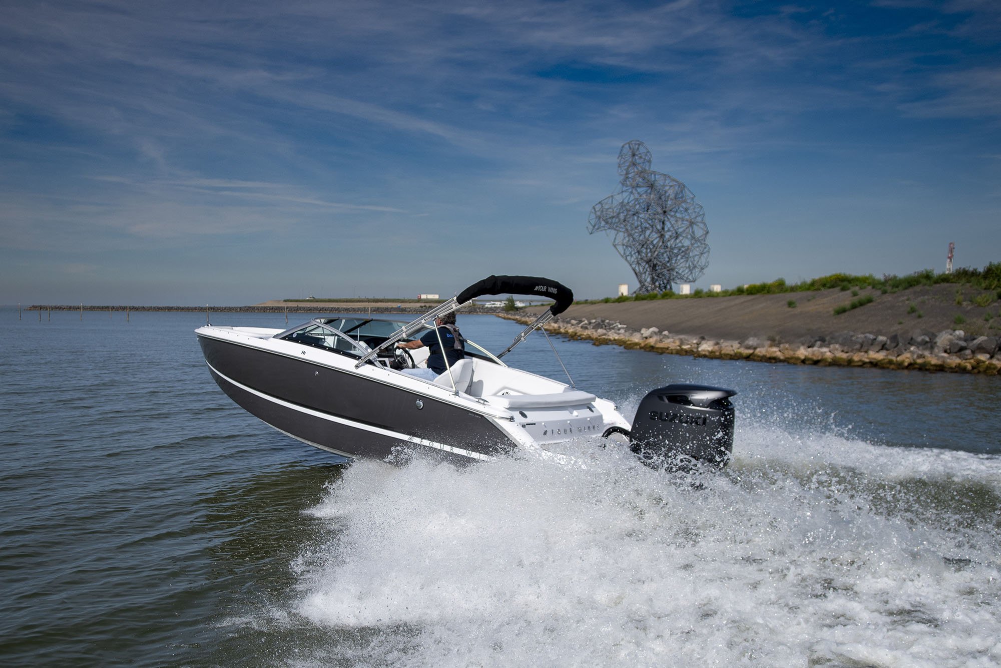 Persbericht: Suzuki Marine presenteert nieuwe Stealth Line ...